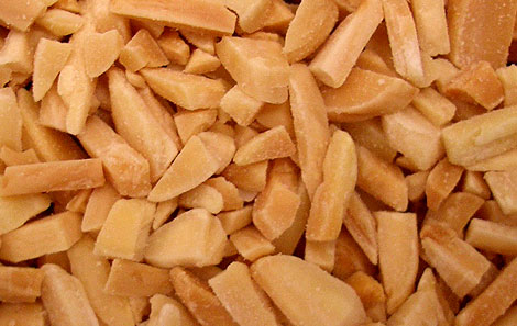 Gestiftelte Mandeln – Koenig Backmittel GmbH & Co.KG